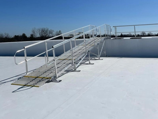 Crossover Walkway Ramp | CAI Safety Systems, Inc.